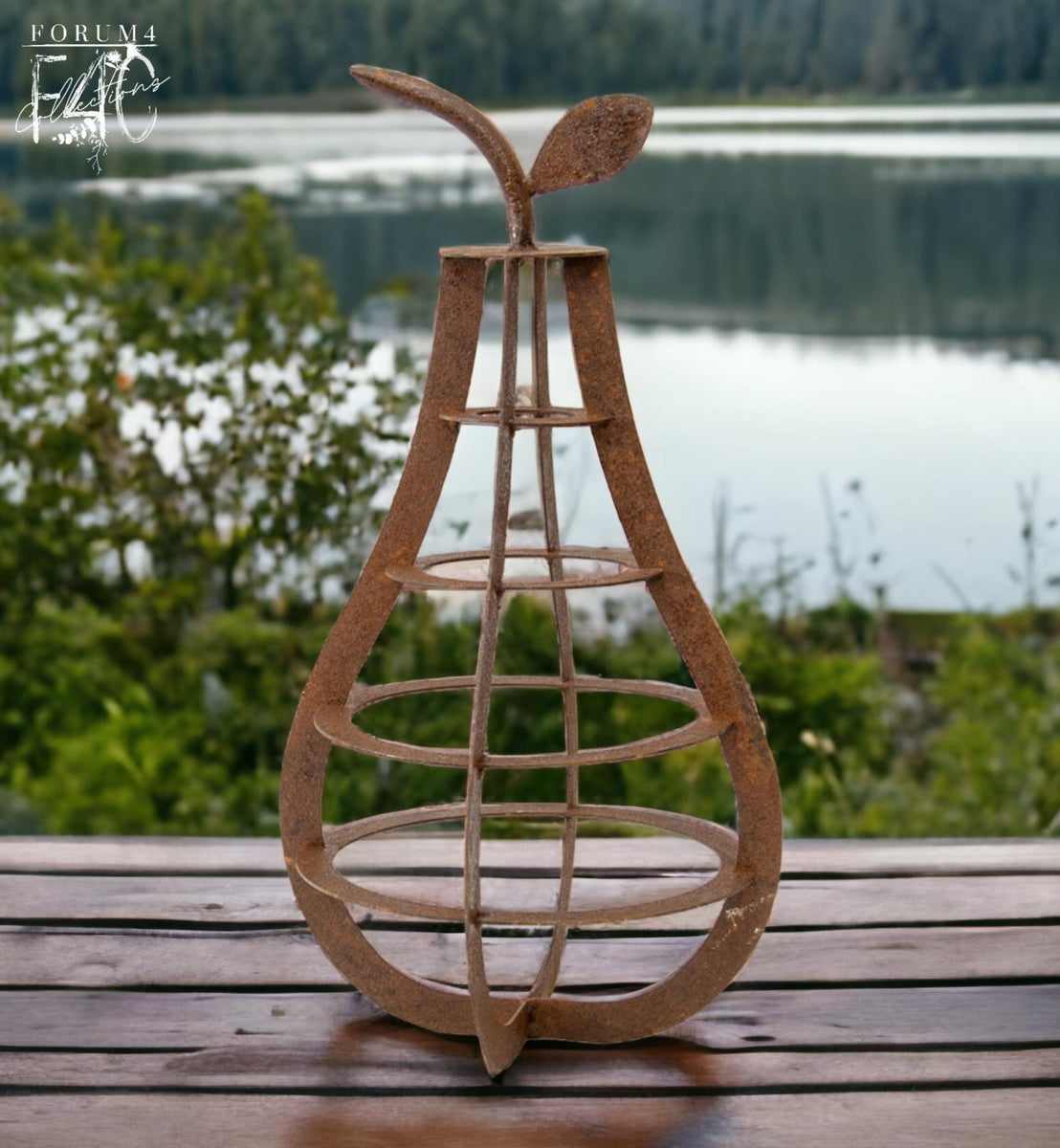 RUSTIC METAL PEAR FRUIT ART ORNAMENT – Forum4 Collections
